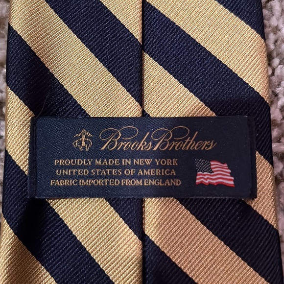 Brooks Brothers | Accessories | Nwt Brooks Brothers Gold And Navy ...